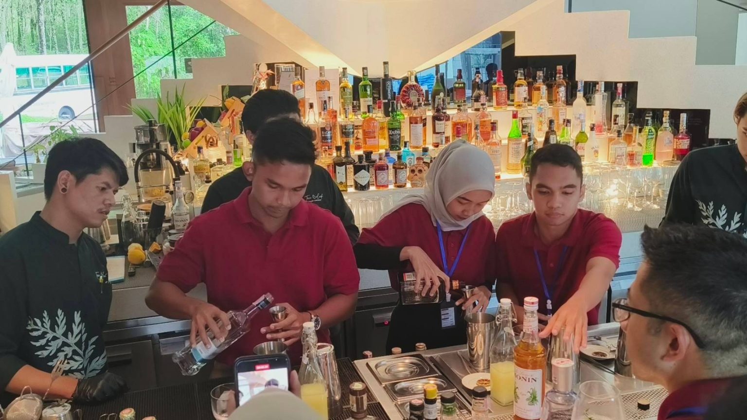 วันอังคารที่ 17 กันยายน 2567 นักศึกษาโครงการ ASEAN ROK TVEC Mobility ...