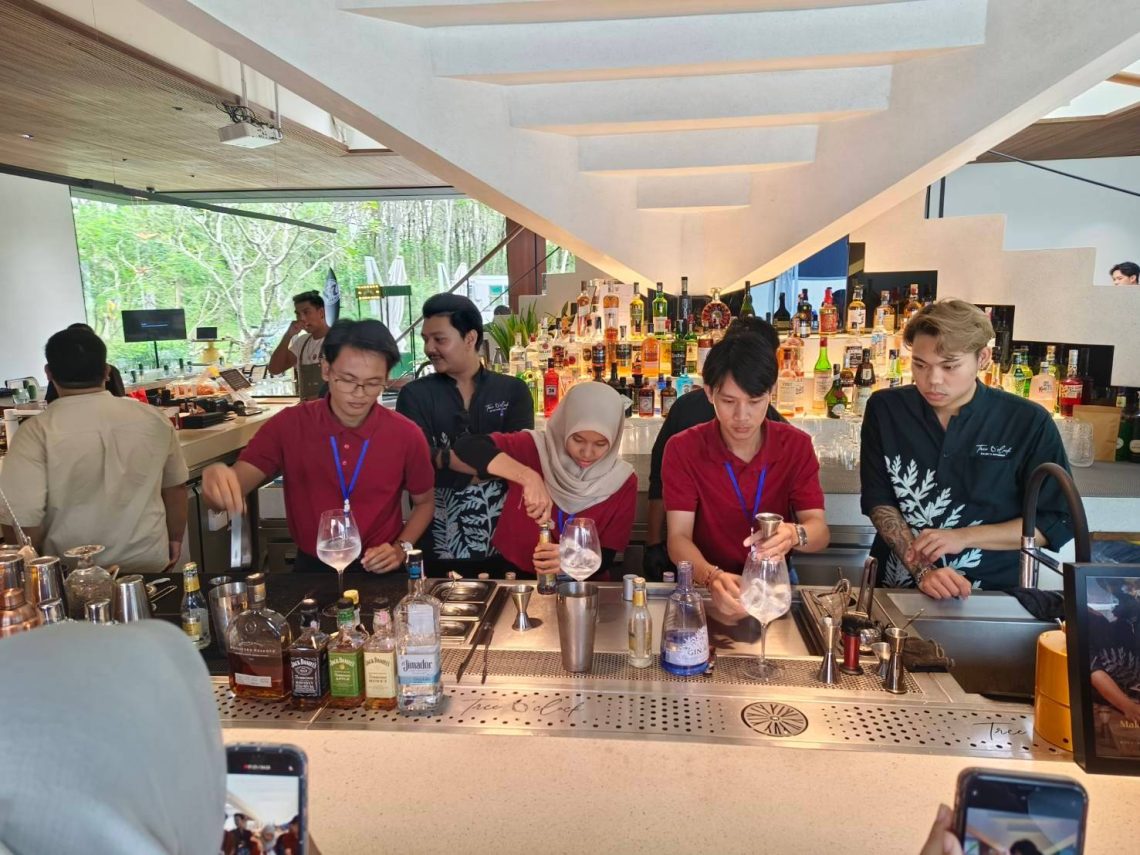 วันอังคารที่ 17 กันยายน 2567 นักศึกษาโครงการ ASEAN ROK TVEC Mobility ...